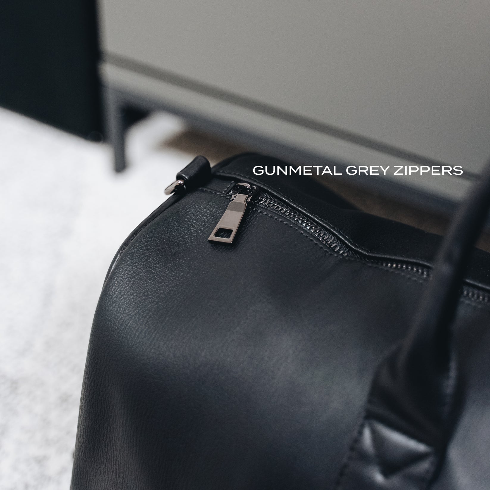 ULX Minimalist Leather Weekender Holdall Duffel Bag | Black